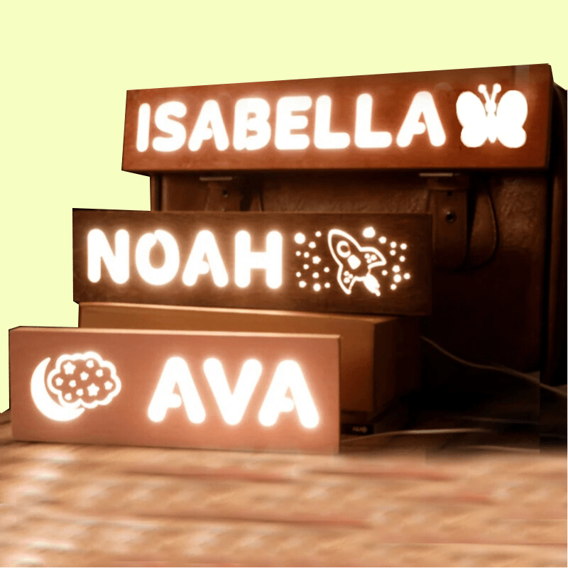 Lampe Personnalisée Bois Nom et Motif Gravé pour Chambre d'Enfant